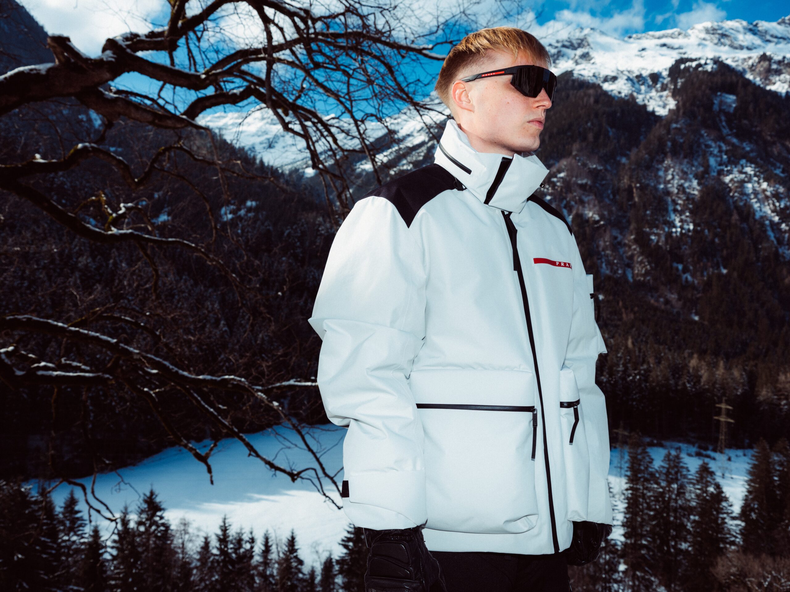 ISAC ELLIOT JULKAISEE TUPLAPLATINAA ENNAKKOON STRIIMANNEEN UUDEN ...